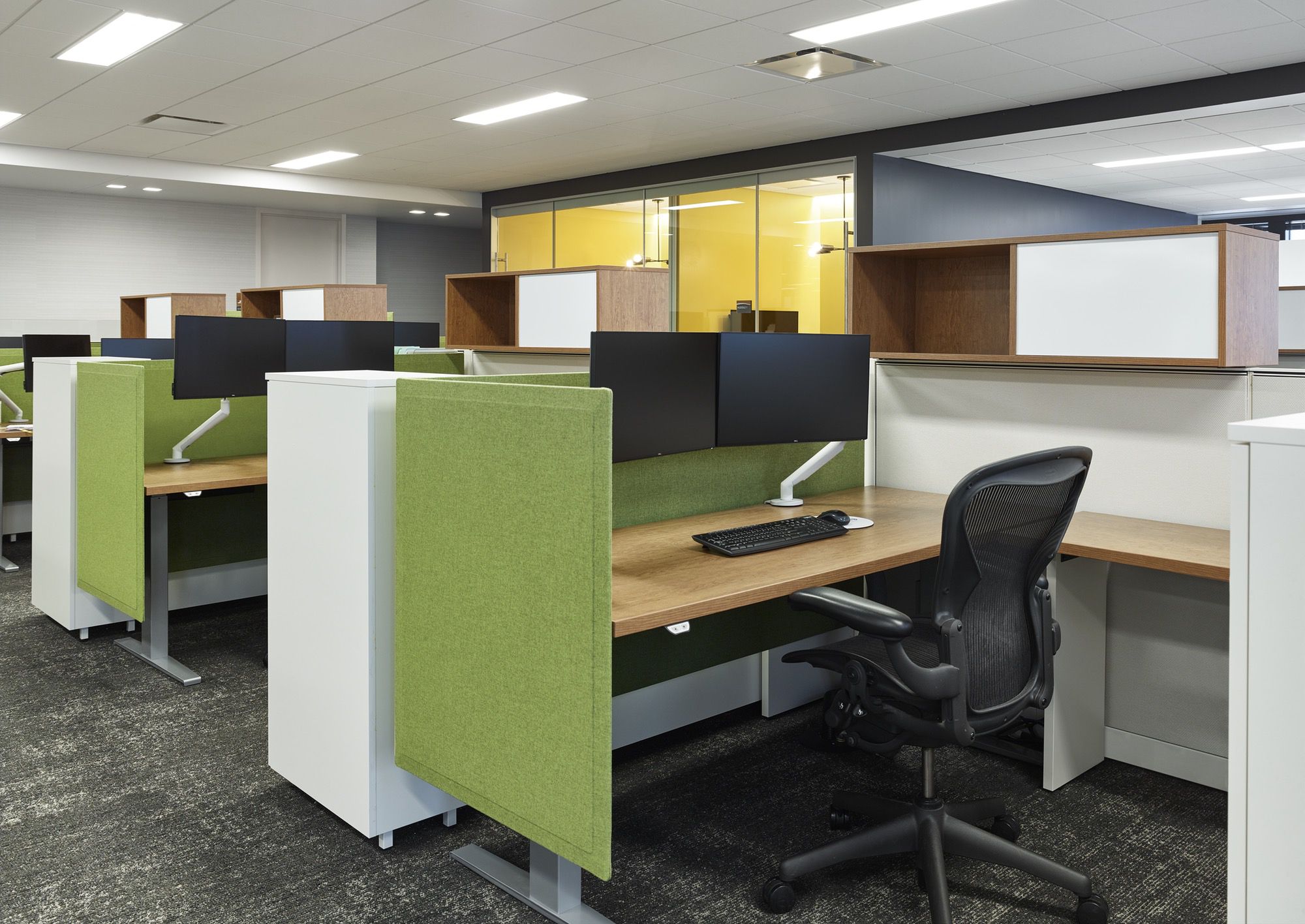Dude, Where's My Desk? Many Companies Eliminating Assigned Workstations ...